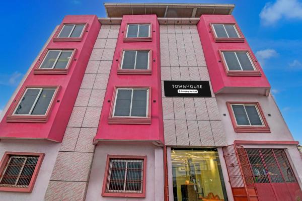 Townhouse Lighthouse Beach Puri Formerly Hotel Aura - Odisha