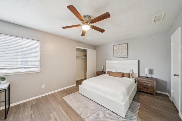 Stay With Properties By Preston I Free Parking - Carrollton, TX