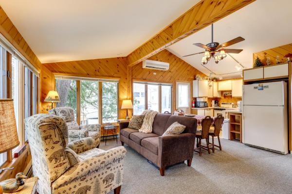 Waterfront Cottage On Lake George W/ 2 Docks! - Lake George, NY