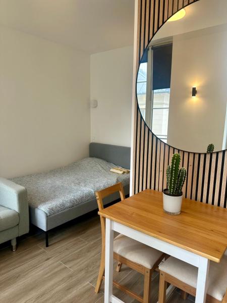 Charming Studio - Marais - Parc de la Villette