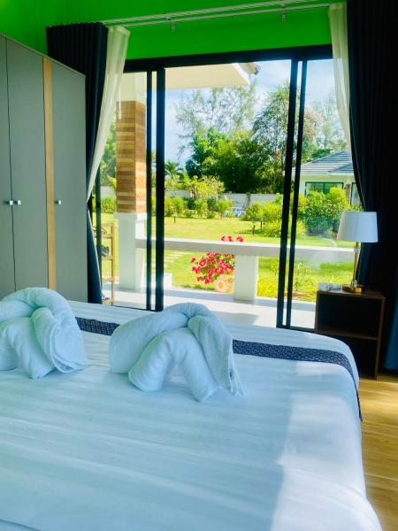 Sangsom Water Front Fueng Fah Villa Sea Views - Tha Sala