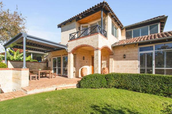 Spacious Cottesloe Retreat-4br-walk To Beach - Fremantle