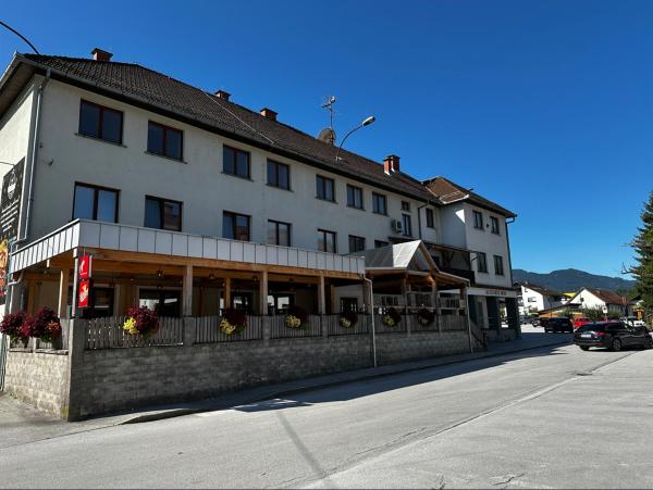 Gostilna Menina - Luče