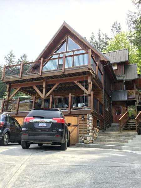 Freedom Lodge & Spa - Sunshine Coast Regional District, BC, Canada