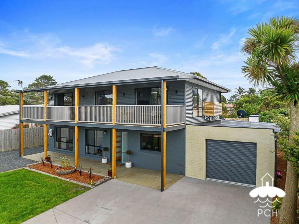 Fishermans Stay Stay 3 Pay 2 Winter Special - Sandy Point, Australia