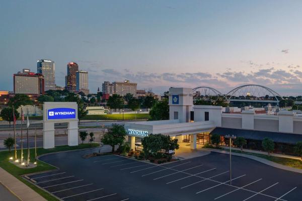 Wyndham Riverfront Hotel - Little Rock, AR