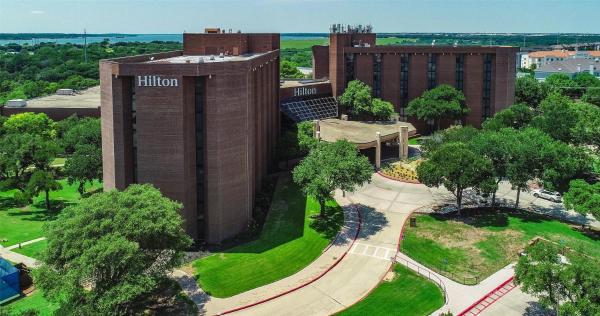 Hilton Dfw Lakes Executive Conference Center - Grapevine, TX