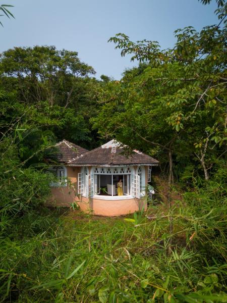 Wildflower Villas - All Villa Hotel, Family Run - Goa