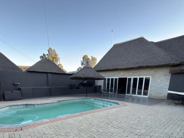 Whynot Restaurant & Guest Lodge - Bloemhof