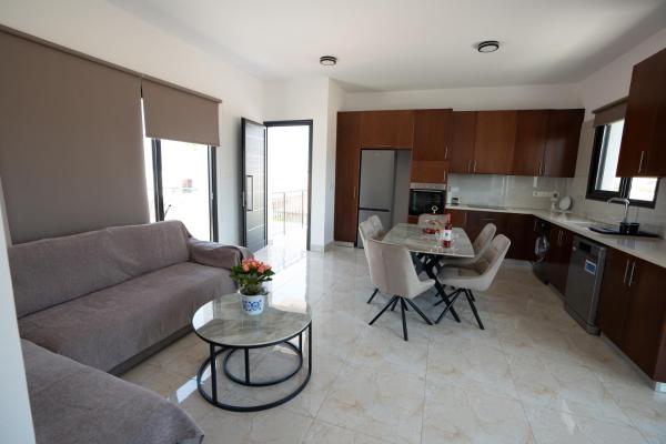 Arma Cielo Iii, 2-bed Cosy Flat - Paphos