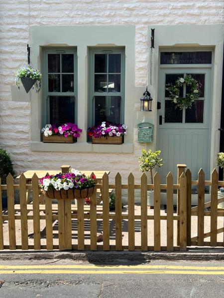 Historic 1600’s The Grocer’s Cottage - Morecambe