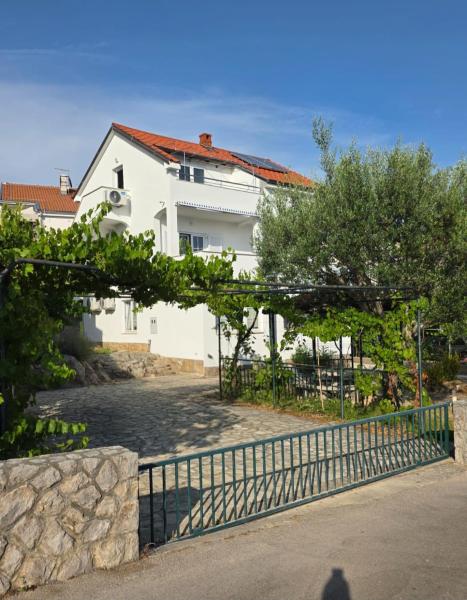 Apartments Bestak - Krk