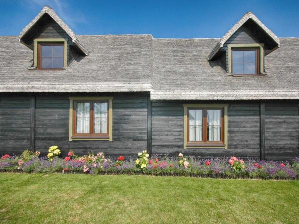 Seaside Cottage In Cisowo With Terrace And Lovely Garden - Darłowo