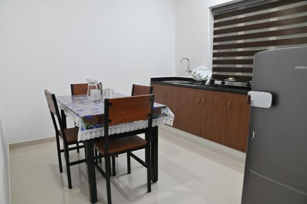 Rajendra Tourist Home - Thiruvananthapuram