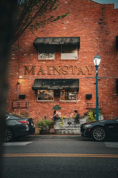 Mainstay Inn - Phoenixville, PA