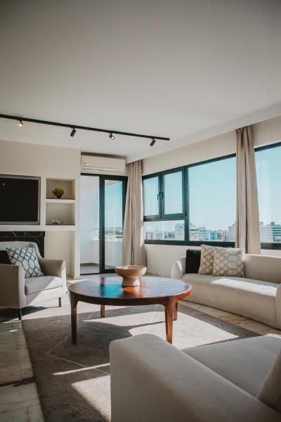 Amber View Penthouse 220sqm- Overlooking Downtown - Limassol