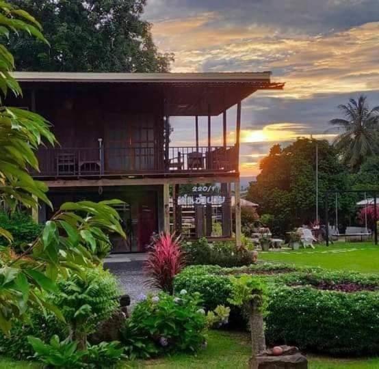 Sum Sumbuy ซำ ซำบาย โฮมสเตย์ - Tailandia