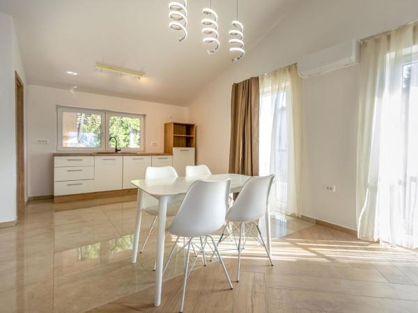 Apartment Adelsberg Inn-1 By Interhome - Adelsberg