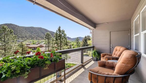Spacious Mountain Condo With Scenic Views - Glenwood Springs, CO