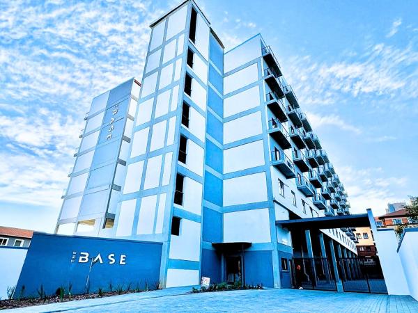 The Base, Stylish And Well Located - Randburg