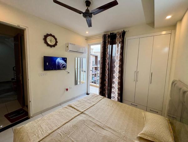 Chandigarh Waale, Furnished Stay In Zirakpur - Panchkula