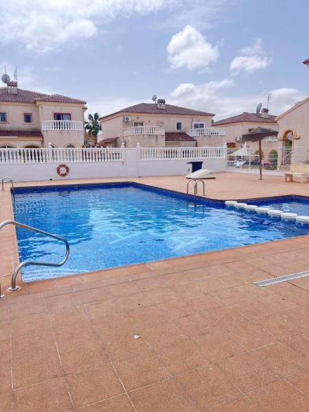 Ain 2hab Piscina - Torrevieja