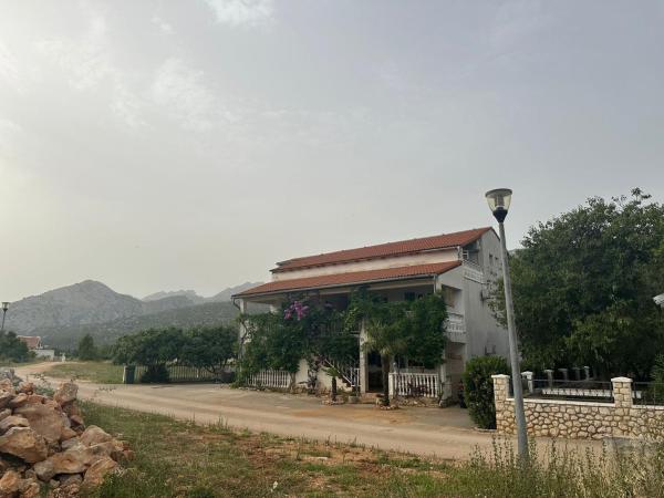 Apartments With Parking Space Seline, Paklenica - 24806 - Starigrad