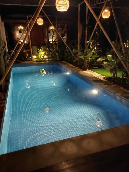 Navalia Rumah Kayu - Kuta