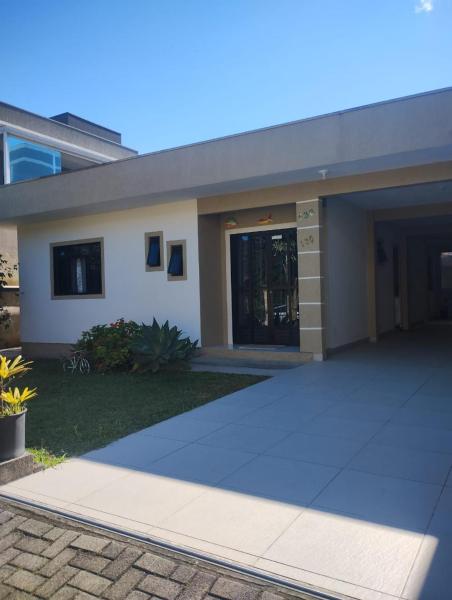 Residencial Zimbros - Praia De Bombinhas Sc - Bombinhas