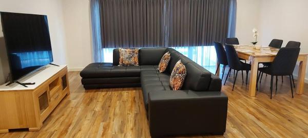 Old Port Townhouse Central To Everything - Moama