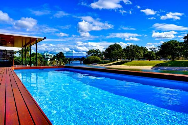 Whitehaven Stay 5 Pay 4 Winter Special - Gold Coast