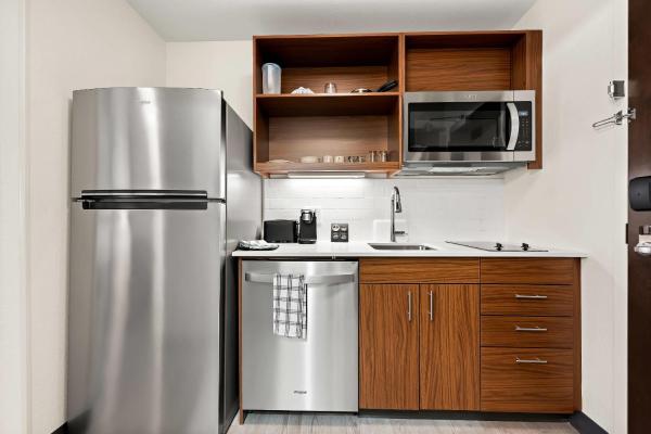 Everhome Suites Huntsville - Research Park - Huntsville, AL