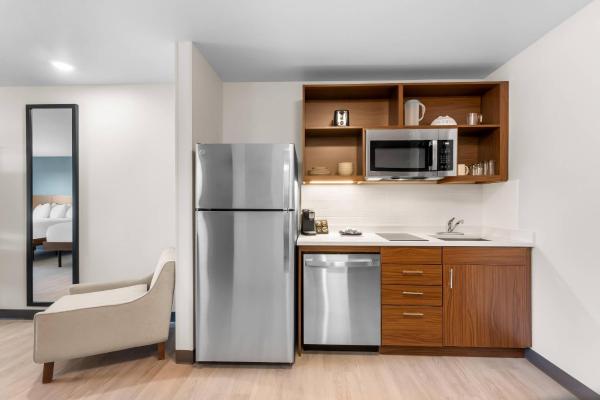 Everhome Suites Cheyenne By Choice Hotels - Cheyenne, WY