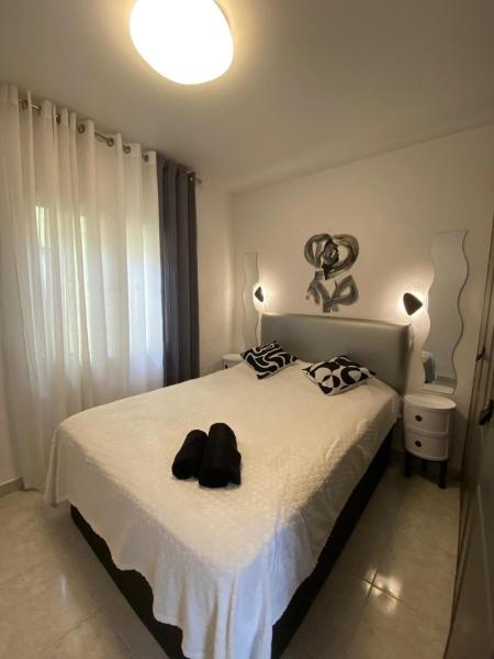 Modern Art Apartment By The Sea Playa Del Espejo - Los Alcázares