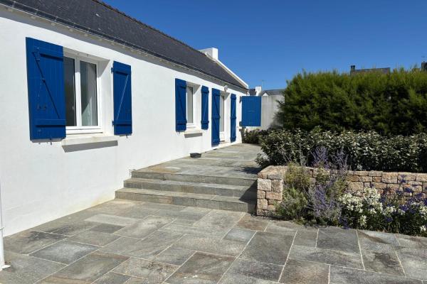 House Near Wild Coast And Castle - Belle Île