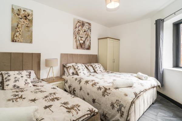 Opera Suite - Tonbridge