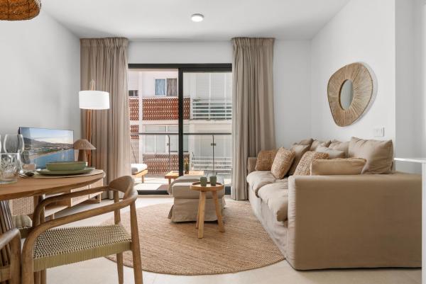 Casa Good Living - 50 Meters From Beach - 埃斯特波納