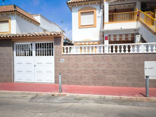 Bungalow In Parque Las Naciones With Communal Pool - Torrevieja