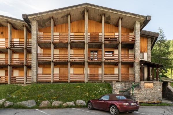 Hellochalet - Cozy Bear - Panoramic Ski-in, Ski-out Apartment In Cervinia - Champoluc