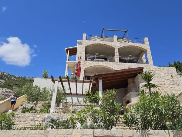 Zavala-lighthouse - Jelsa