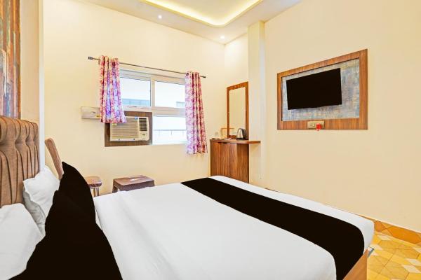 Hotel O Mb Grand - Varanasi