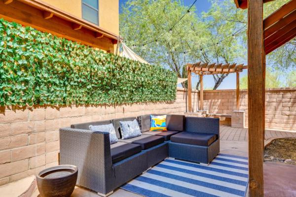 Southwestern Chic! Tucson Retreat With Private Patio - Tucson, AZ