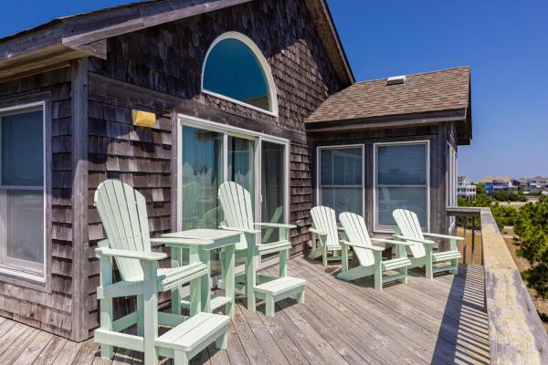 Holiday Beach House - Outer Banks