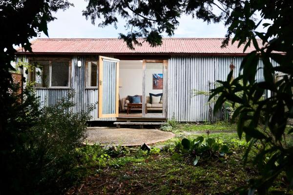 Sign Maker's Cottage - Warburton