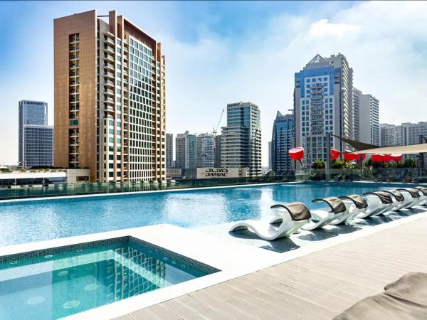 First Class 2br Pool View And Near Dubai Mall - Dubai