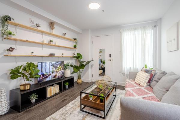 Cozy And Spacious Condo Downtown - Boucherville