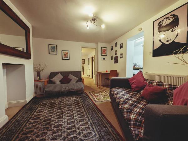 St Johns Road - Central & Quiet One Bedroom Flat - Walk To Sights - 巴斯