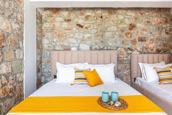 House Of Stones 1, Cozy Room W Parking - Himarë