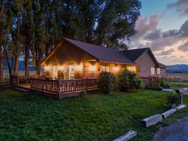 Hansen Guest Ranch And Venue - Swan Valley, ID