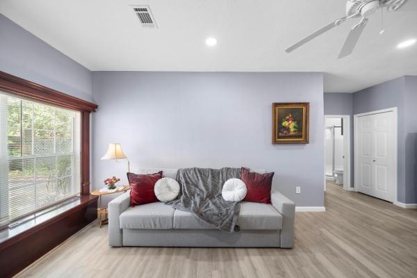 Energy Corridor 1br Parking, Wi-fi & Kitchen - Houston, TX